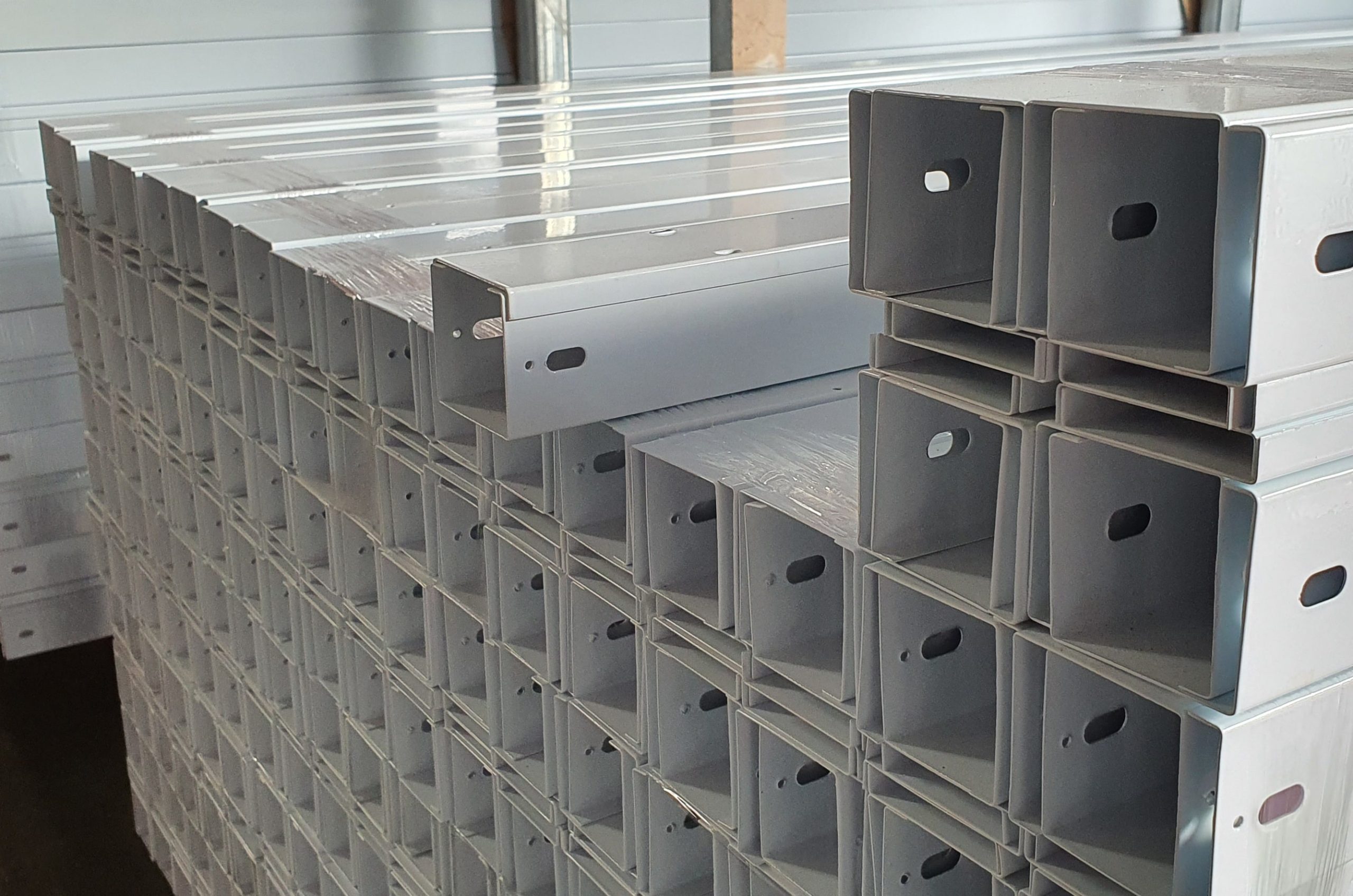 Cable Trunking Photo Album | UMI Cable Support Solution